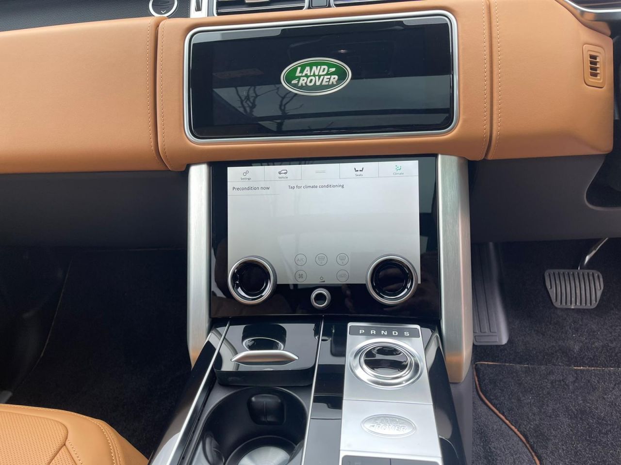 2021 RANGE ROVER Autobiography P400E – Falcon Autos
