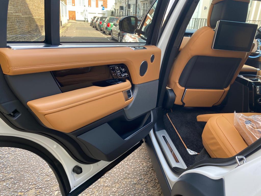2021 RANGE ROVER Autobiography P400E – Falcon Autos